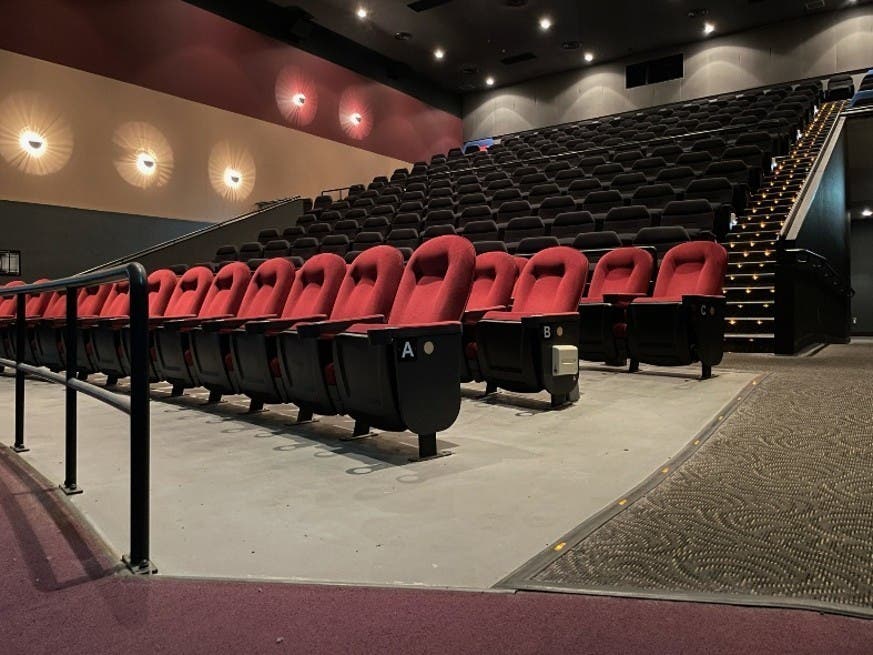 【なかま 263席】映画館で、会社説明会、株主総会、講演会の企画はいかがですか？の写真2