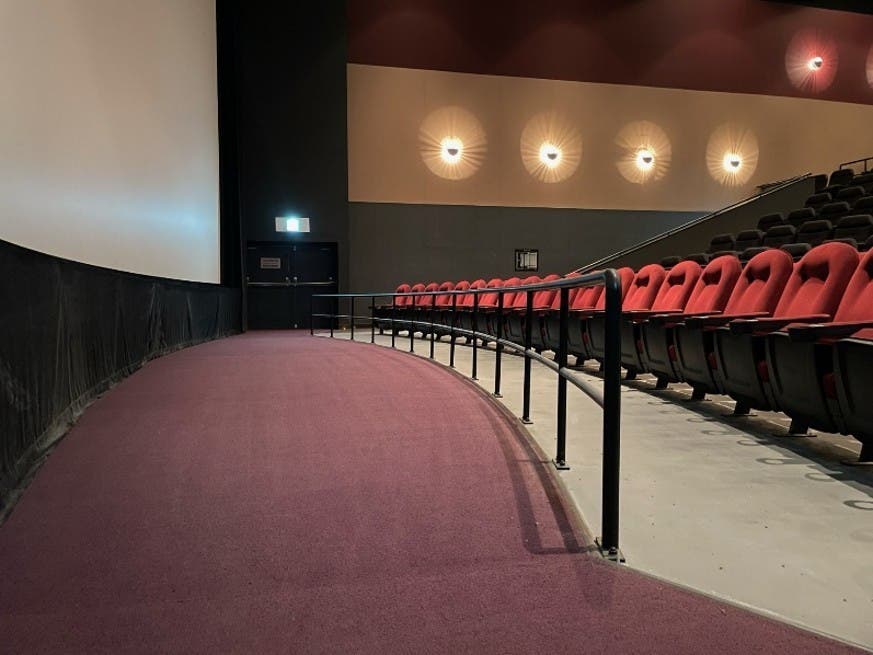 【なかま 263席】映画館で、会社説明会、株主総会、講演会の企画はいかがですか？の写真3