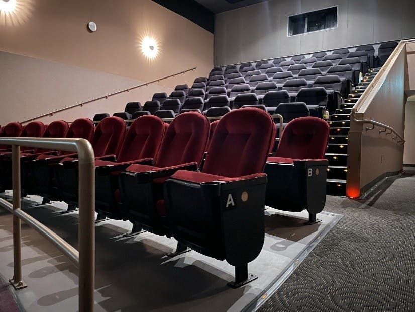 【なかま 85席】映画館で、会社説明会、株主総会、講演会の企画はいかがですか？の写真2