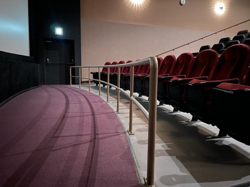 【なかま 85席】映画館で、会社説明会、株主総会、講演会の企画はいかがですか？の写真3