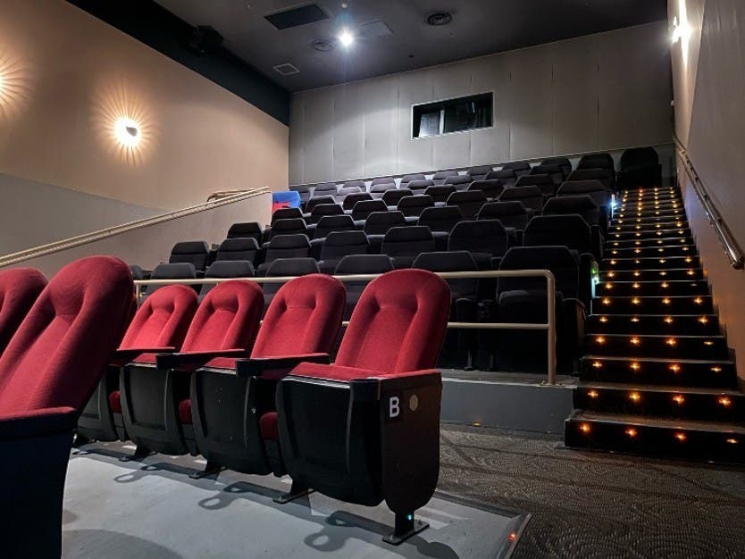 【なかま 75席】映画館で、会社説明会、株主総会、講演会の企画はいかがですか？の写真2