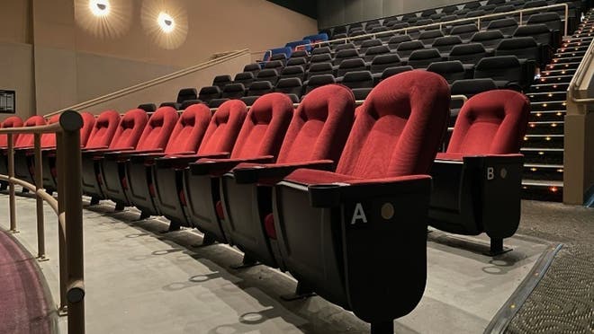 【なかま 142席】映画館で、会社説明会、株主総会、講演会の企画はいかがですか?の写真2