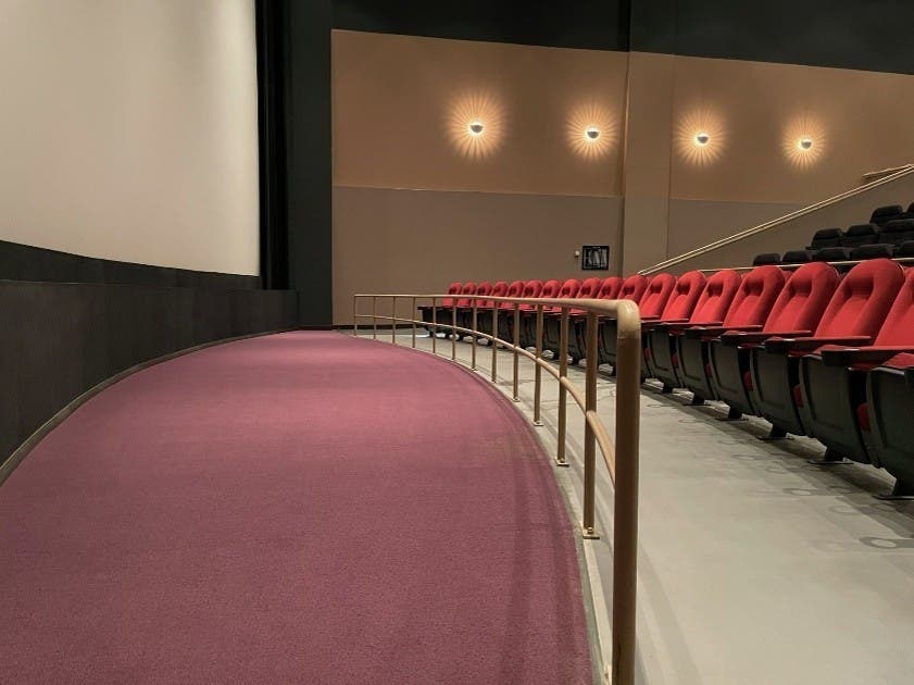 【なかま 186席】映画館で、会社説明会、株主総会、講演会の企画はいかがですか？の写真3