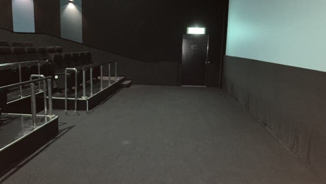 【久山 93席】映画館で、会社説明会、株主総会、講演会の企画はいかがですか?の写真3