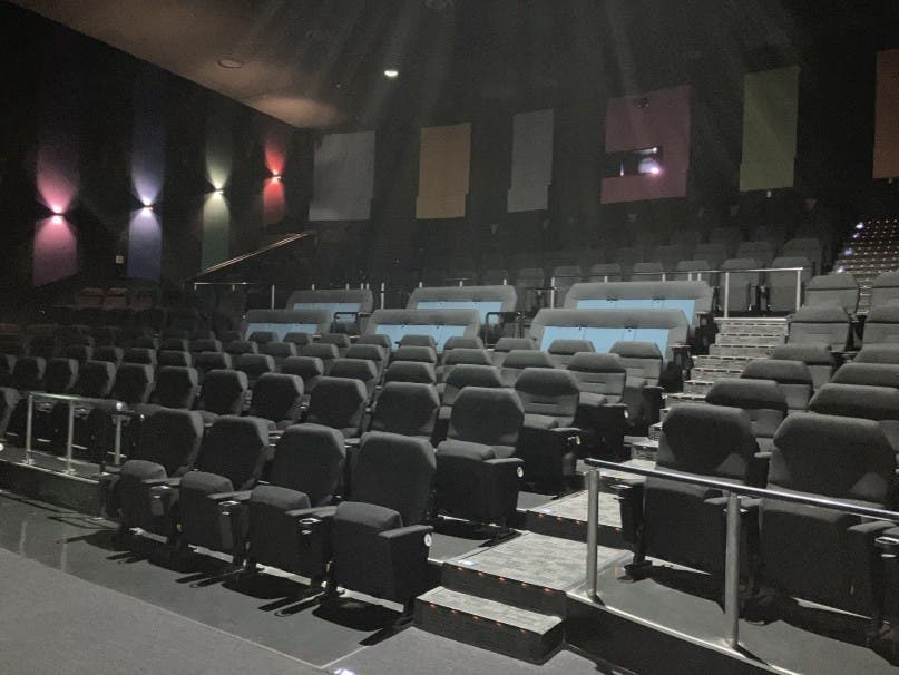 【久山 253席】映画館で、会社説明会、株主総会、講演会の企画はいかがですか？の写真2