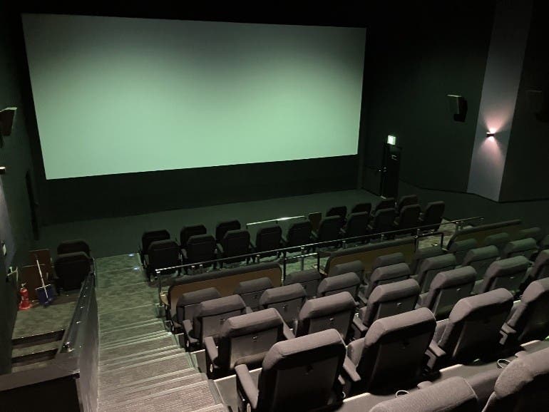【久山 100席】映画館で、会社説明会、株主総会、講演会の企画はいかがですか？の写真1