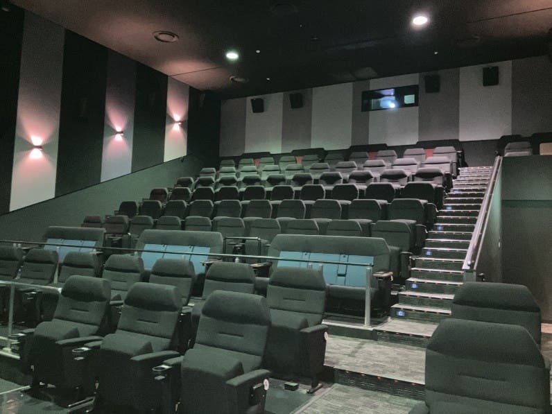 【久山 100席】映画館で、会社説明会、株主総会、講演会の企画はいかがですか？の写真2