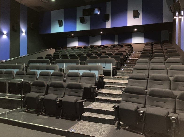 【久山 142席】映画館で、会社説明会、株主総会、講演会の企画はいかがですか？の写真2