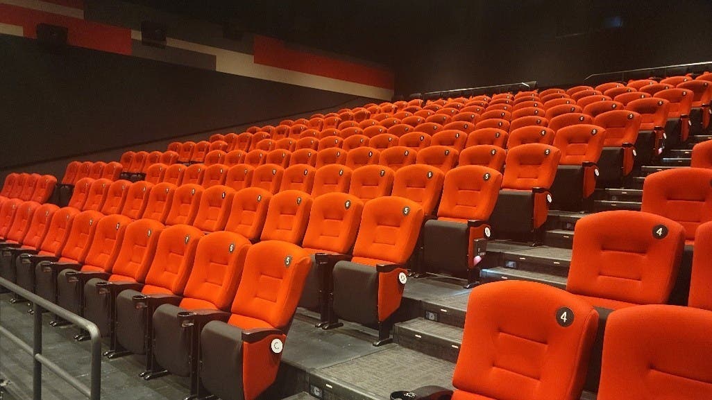 【浦添・211席】映画館の大スクリーンで会議、入社式、イベントはいかが？の写真2