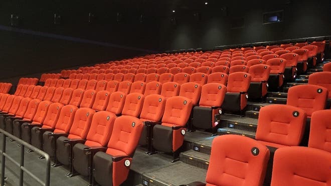 【浦添・254席】映画館の大スクリーンで会議、入社式、イベントはいかが?の写真2