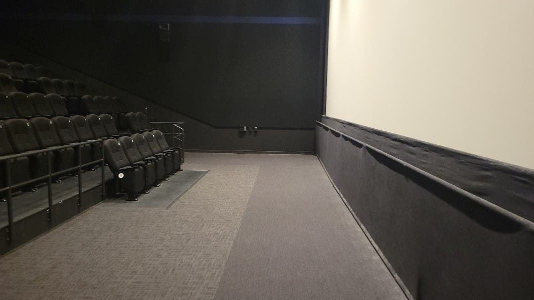 【浦添・111席】映画館の大スクリーンで会議、入社式、イベントはいかが？の写真3