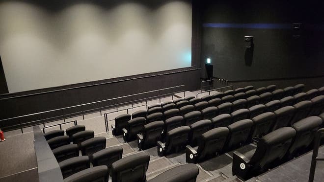 【浦添・97席】映画館の大スクリーンで会議、入社式、イベントはいかが?の写真1