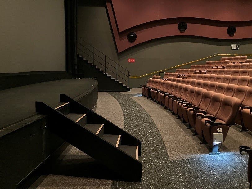 【お台場 315席】映画館で、イベント・会社説明会・株主総会・講演会の企画はいかがですか？の写真3