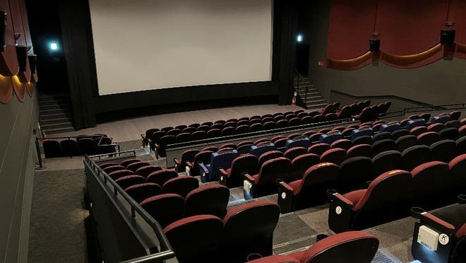 【お台場 215席】映画館で、イベント・会社説明会・株主総会・講演会の企画はいかがですか?の写真1
