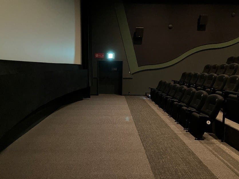 【お台場 93席】映画館で、イベント・会社説明会・株主総会・講演会の企画はいかがですか？の写真3