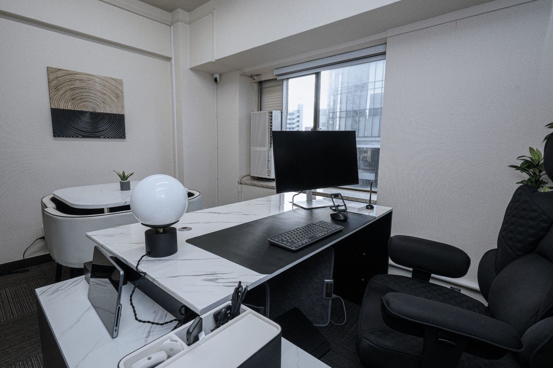 【12/29リニューアル】名駅エリアの利便性と、上質な執務環境を両立。ビジネスの成果を最大化させる、洗練されたモダン・オフィスの写真1