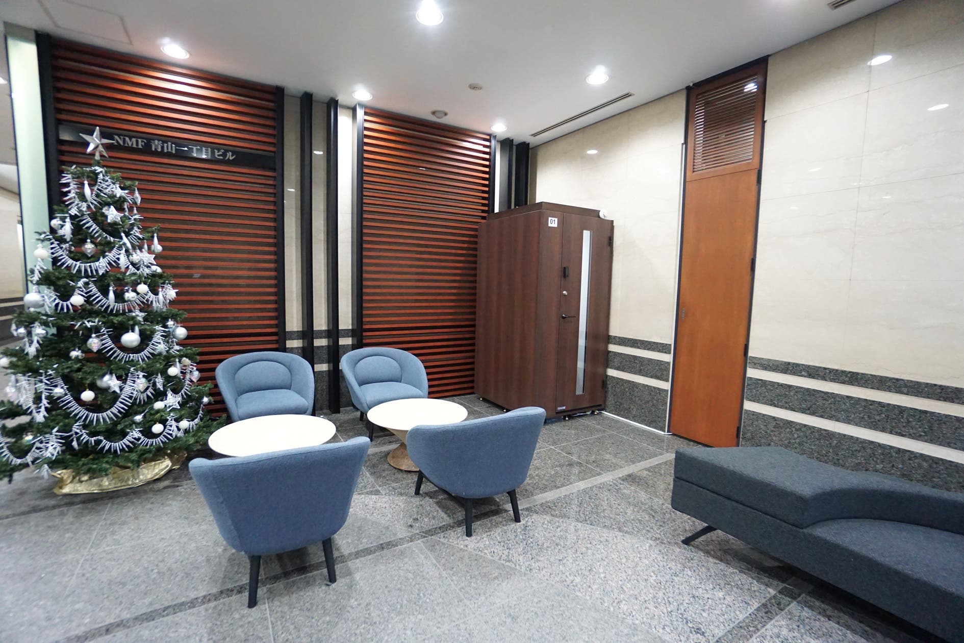 ＜PaO Work NMF青山一丁目ビルNo.1＞1人用個室🚪Wi-Fi📶モニター🖥️電源🔌テレワーク/Web会議の写真5