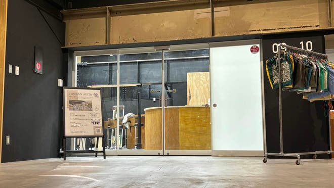 【立席最大30名、着席24名利用可】WI-FI完備■小規模の会議や交流会、撮影に!の写真2