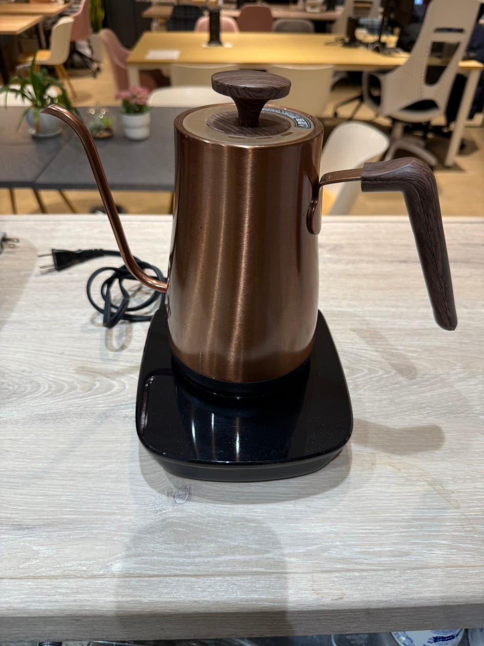 【西新宿五丁目駅 徒歩2分】バーカウンター/キッチン付き35名イベントスペースの写真8