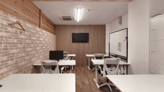 【駅近】緑地公園駅から徒歩1分「オレンジワーク緑地公園店 会議室A」の写真1