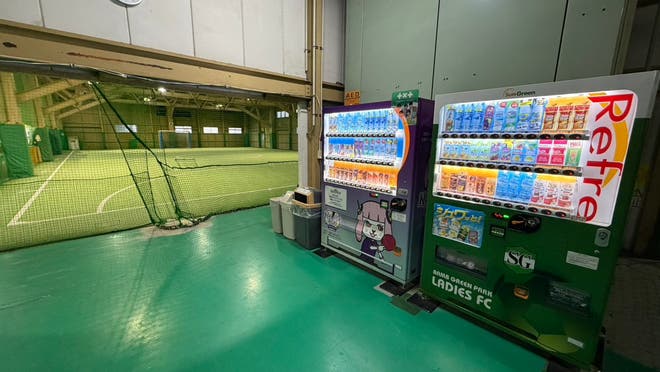 京都市伏見区・長岡京市・向日市からのアクセス抜群!完全屋内フットサルコートで雨天中止の心配なく楽しめます!の写真2