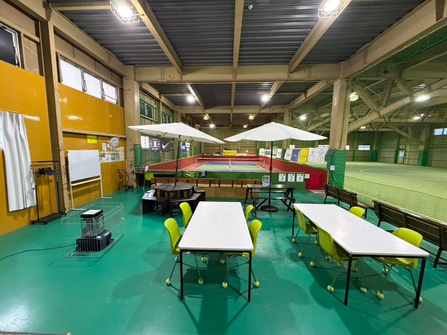 京都市伏見区・長岡京市・向日市からのアクセス抜群！完全屋内フットサルコートで雨天中止の心配なく楽しめます！の写真3