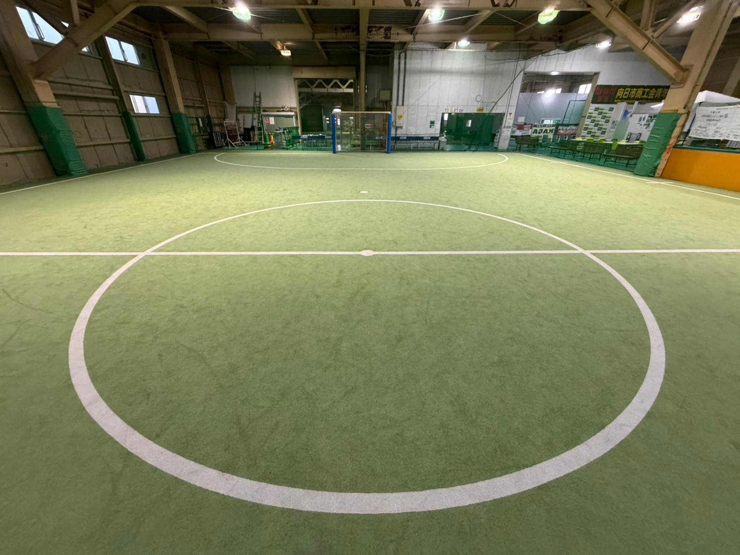 京都市伏見区・長岡京市・向日市からのアクセス抜群！完全屋内フットサルコートで雨天中止の心配なく楽しめます！の写真5