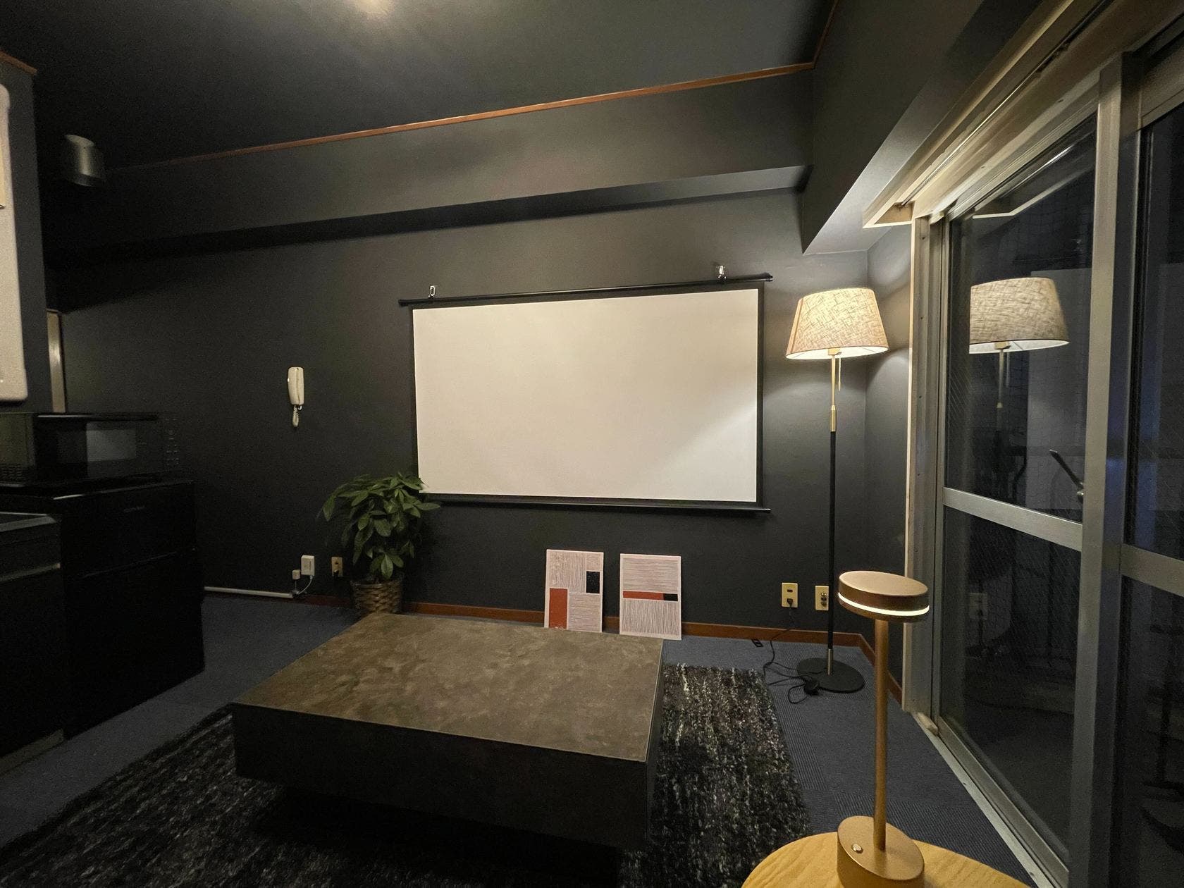 スペモ🎬駅徒歩０分🚶‍♀️プロジェクター🎦スクリーン🎞️映画鑑賞🍿ゲーム🎮️デート💖816_CINEMA福岡天神の写真1