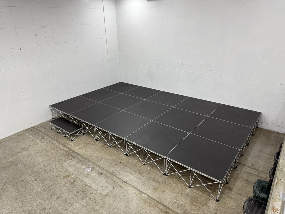 【平日会議室利用限定】栄テレビ塔から徒歩5分の好立地200㎡天井高4.5m 会議室仕様｜アルベホール名古屋の写真7