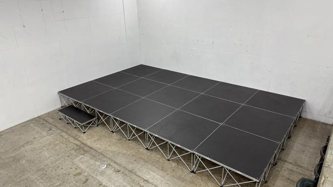 【平日会議室利用限定】栄テレビ塔から徒歩5分の好立地200㎡天井高4.5m 会議室仕様|アルベホール名古屋の写真7