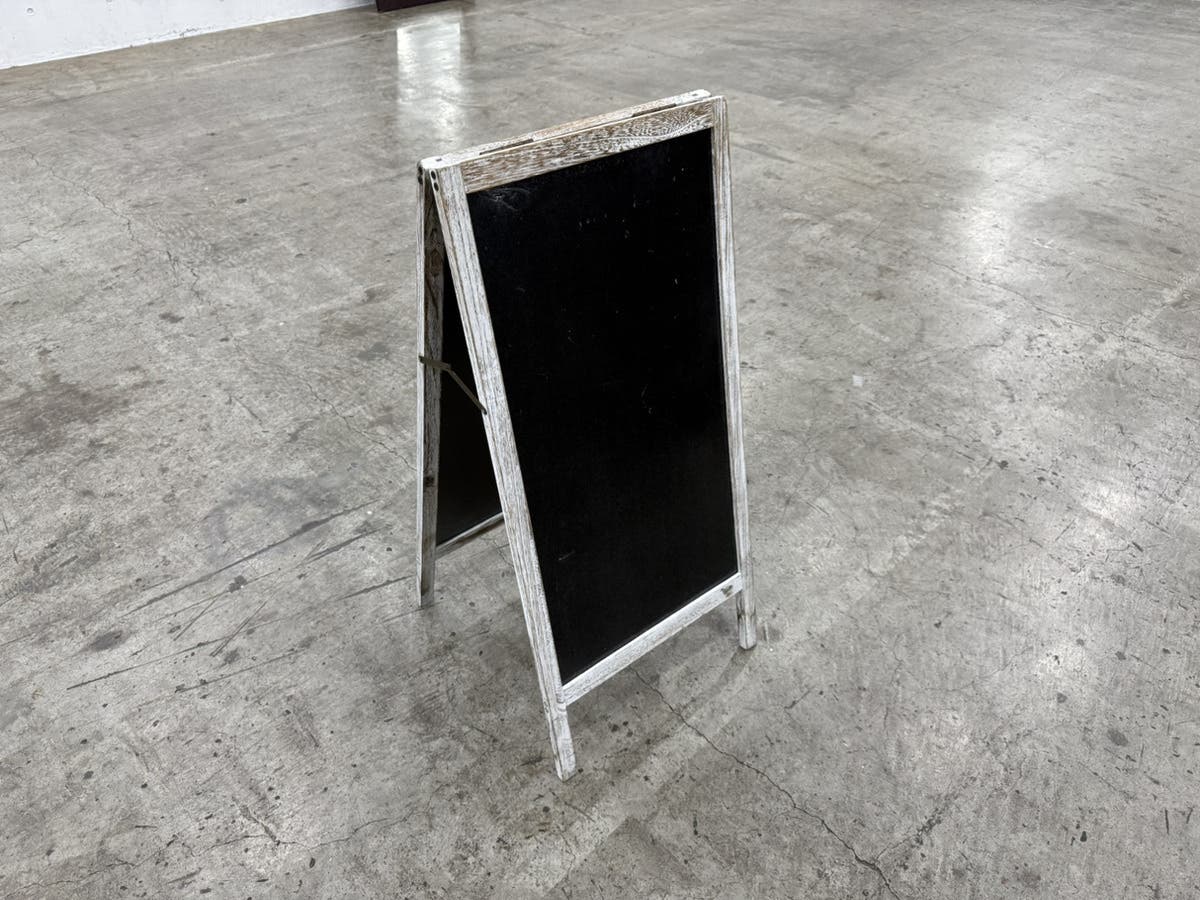 【平日会議室利用限定】栄テレビ塔から徒歩5分の好立地200㎡天井高4.5m 会議室仕様｜アルベホール名古屋の写真9