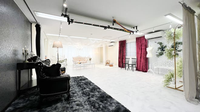 四谷3丁目駅徒歩3分/年末年始も撮影📸/自然光×白の空間/極みの黒/機材全て無料/13種の撮影シーン/都会の中の非日常の写真28