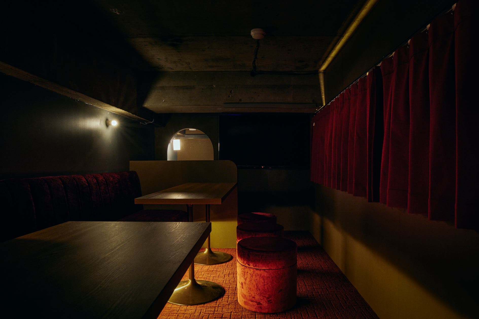六本木の隠れ家シアター型カラオケバースペース／音と映像で“表現”が生まれる没入型イベント空間の写真13