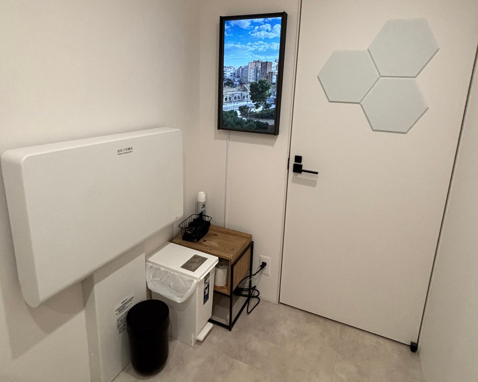 【中崎町駅・天神橋筋六丁目駅から8分】カフェスペース貸切。高速Wi-Fi完備、個展/撮影/勉強会など/ノスタルジーなスペースの写真13