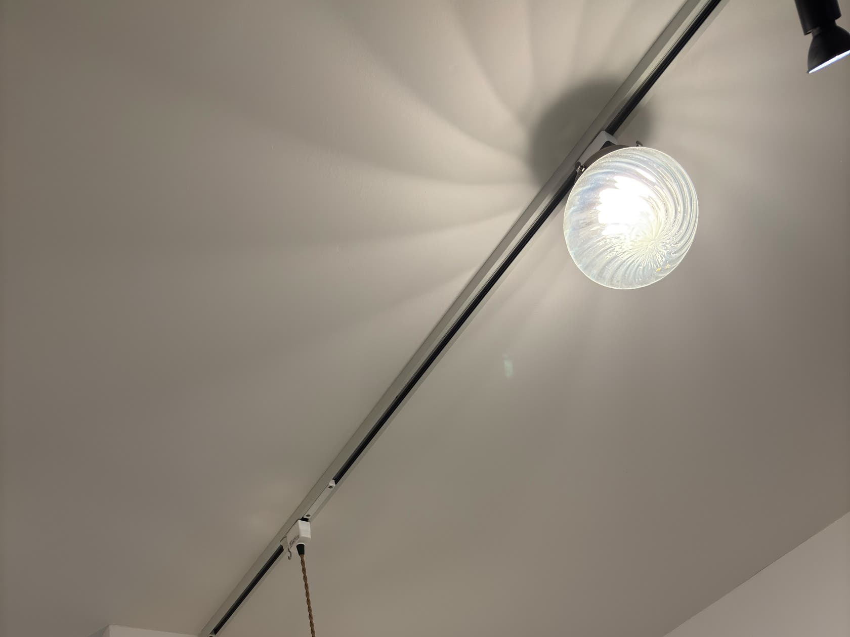 【中崎町駅・天神橋筋六丁目駅から8分】カフェスペース貸切。高速Wi-Fi完備、個展/撮影/勉強会など/ノスタルジーなスペースの写真16