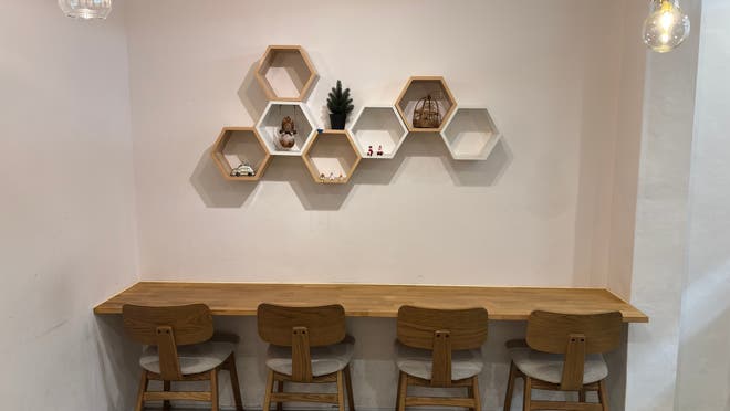 【中崎町駅・天神橋筋六丁目駅から8分】カフェスペース貸切。高速Wi-Fi完備、個展/撮影/勉強会など/ノスタルジーなスペースの写真6