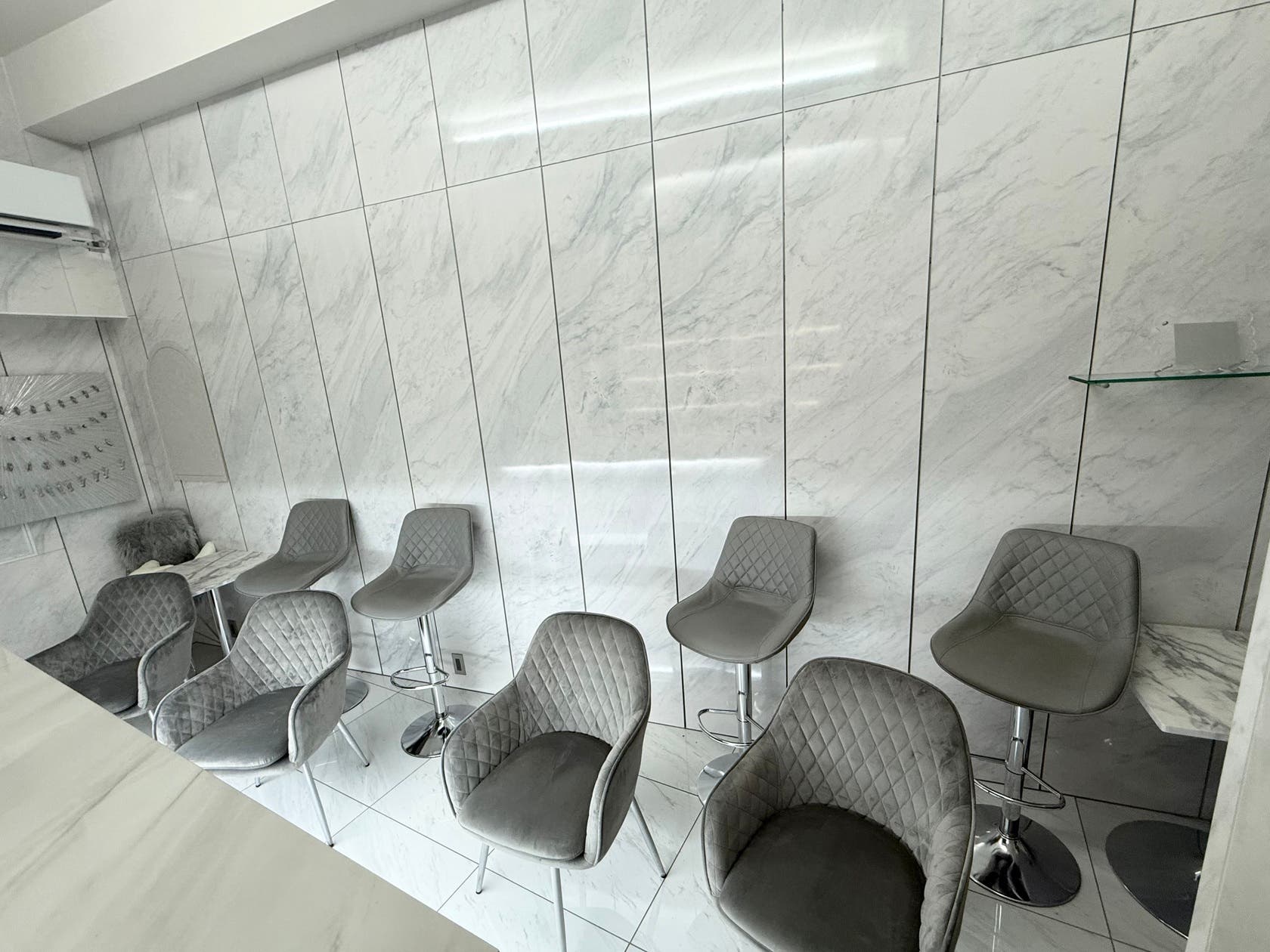 【表参道・原宿カフェ】大理石×ホワイトの映えカフェ♩カフェイベント／トークイベント／オフ会／撮影／展示／打ち上げの写真5