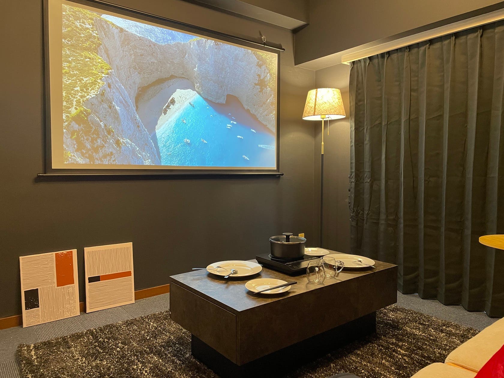 スペモ🎬駅徒歩０分🚶‍♀️プロジェクター🎦スクリーン🎞️映画鑑賞🍿ゲーム🎮️デート💖816_CINEMA福岡天神の写真3