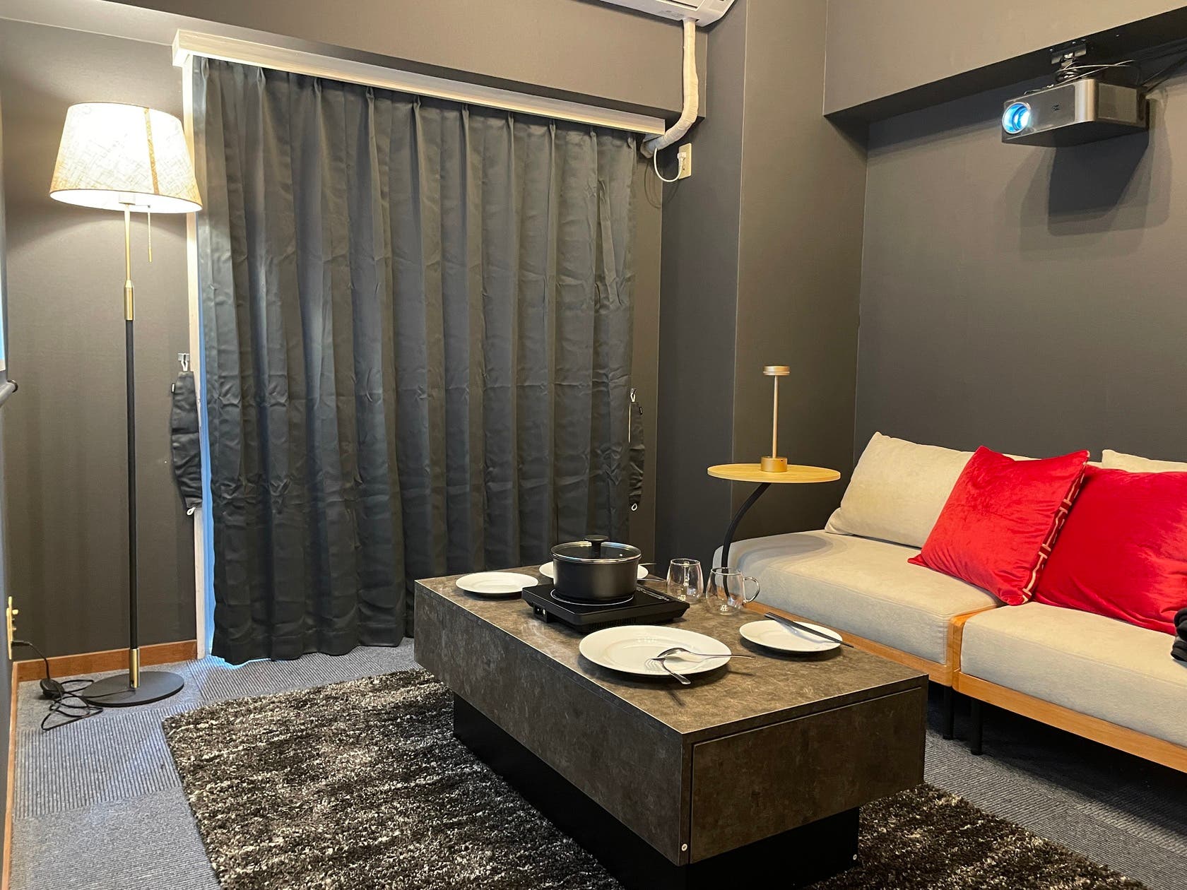 スペモ🎬駅徒歩０分🚶‍♀️プロジェクター🎦スクリーン🎞️映画鑑賞🍿ゲーム🎮️デート💖816_CINEMA福岡天神の写真6