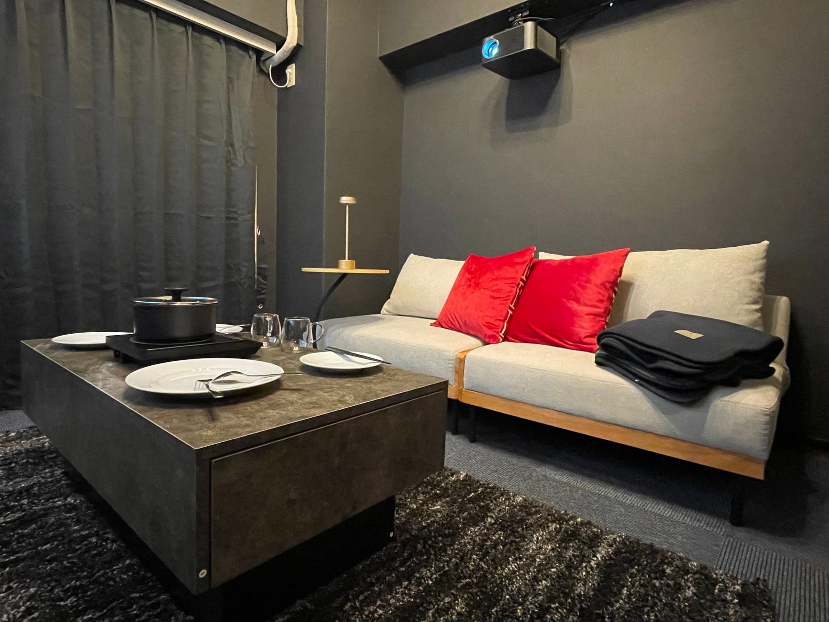 スペモ🎬駅徒歩０分🚶‍♀️プロジェクター🎦スクリーン🎞️映画鑑賞🍿ゲーム🎮️デート💖816_CINEMA福岡天神の写真13