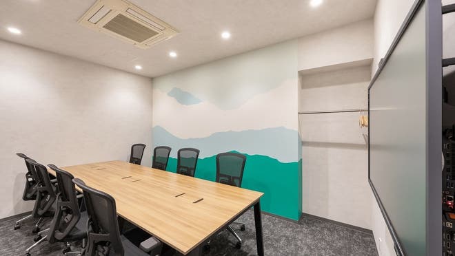 【熊本市電 花畑町電停徒歩1分】 BIZcomfort熊本城前8名用会議室の写真2