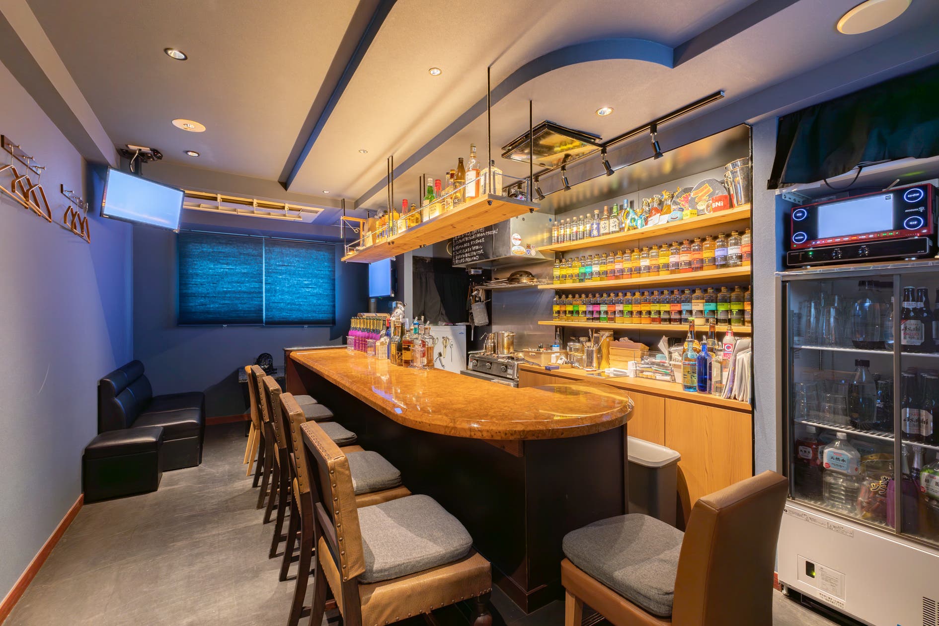 【神戸三宮駅徒歩5分】 レンタルバー_frank　24時間利用可能⏰バーカウンター付き！🍺【🎄クリスマス＆忘年会🎅】の写真1