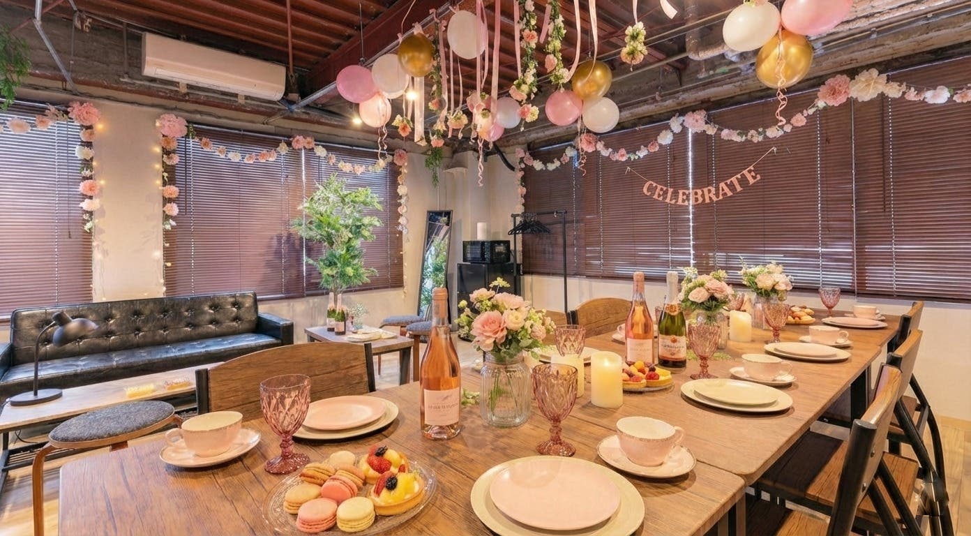 【ゴミ捨て無料！】駅近・広々50㎡・小人数から大人数までOK！100㌅特大スクリーン！2次会・打ち上げ・撮影OKの写真2