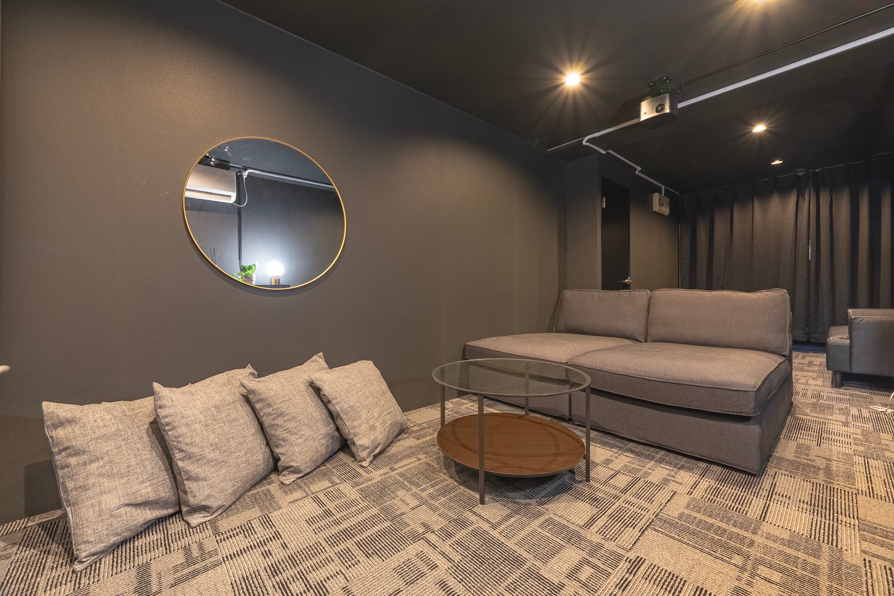 スペモ🎥仙台駅徒歩8分🚶‍♀️まったりデート💝プライベートな映画鑑賞🎬️プロジェクター🎞️791_CINEMA仙台の写真9