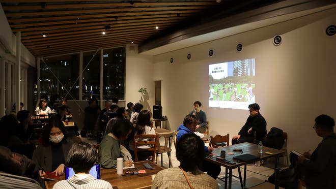ラウンジ ~芝生に開いたみんなのスペース~の写真5