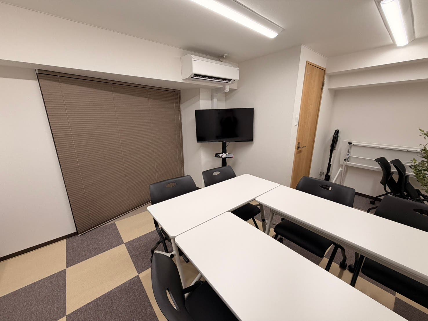 🌟久屋大通駅徒歩１分！小会議室🌟会議・打ち合わせからオフ会など使い方は自由🎯の写真3