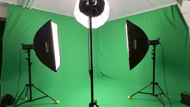 【studio As】9色のバックペーパー&豊富な撮影機材が無料で使えて驚愕の1H/¥4000〜!の写真3