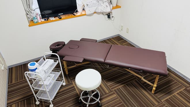 ☆TSUBAKI横浜☆ 明るく静かなスペース★安定高速光回線WiFi ★テレワーク・Web会議・動画撮影最適、施術、マッサージの写真10