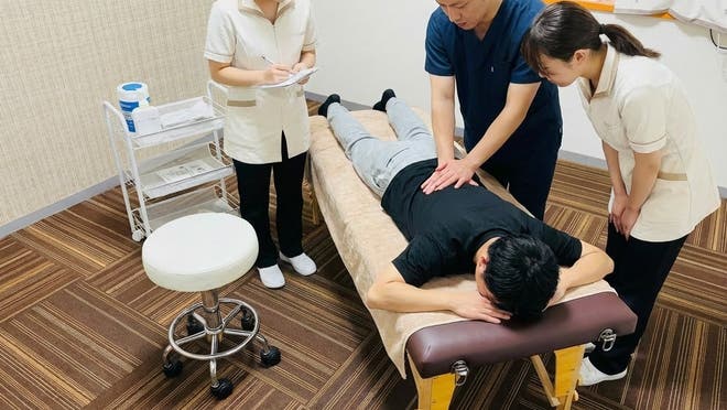 ☆TSUBAKI横浜☆ 明るく静かなスペース★安定高速光回線WiFi ★テレワーク・Web会議・動画撮影最適、施術、マッサージの写真11