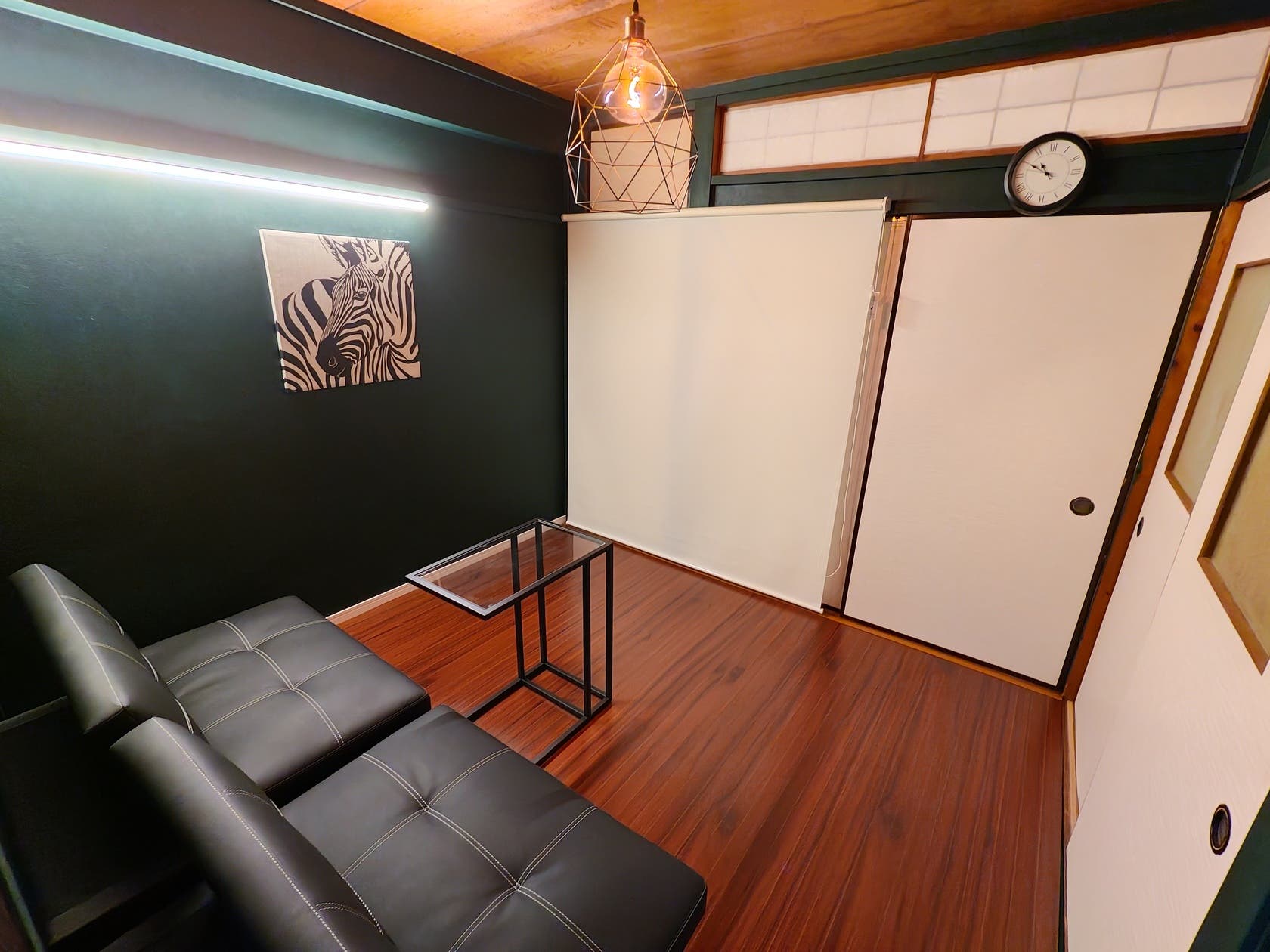 熱海市街中心部 🚉1人から5人まで👍バスタブ🛁シャワー🚿マンガ📚[清掃等追加費用💰0円]の写真3